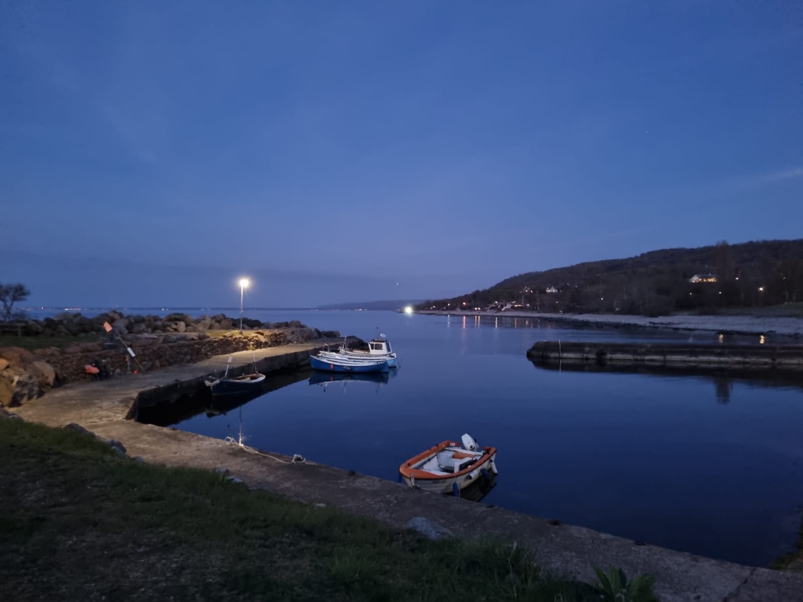 Valborg vid havet – Happy Camper Sweden